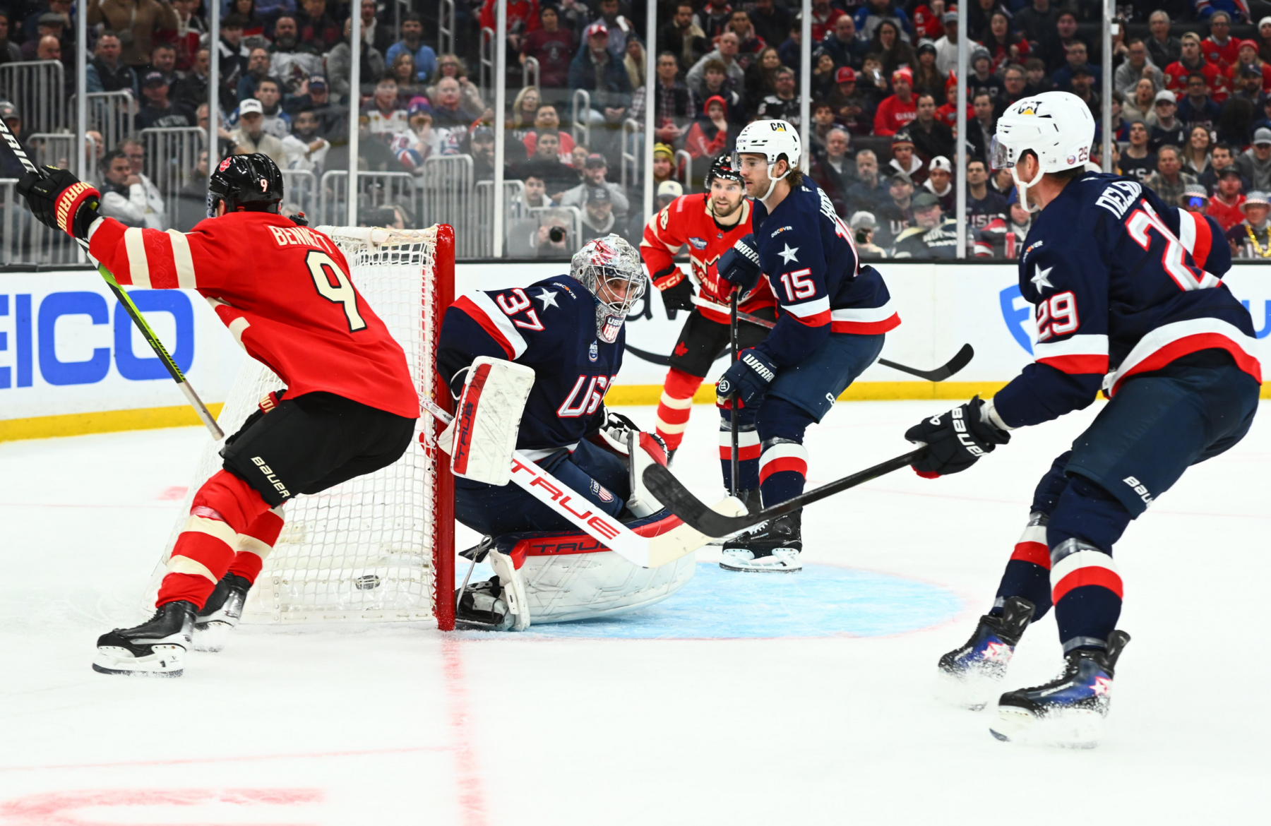 FACE-OFF DES 4 NATIONS - McDavid délivre le Canada en prolongation ...