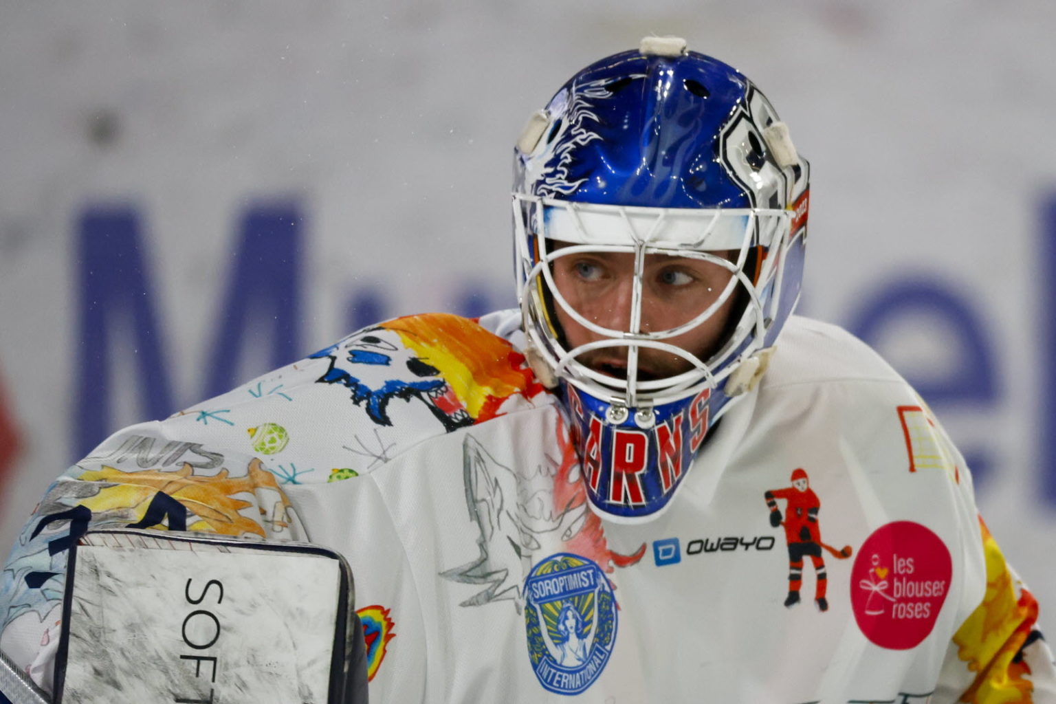 LIGUE MAGNUS - Un Dragon fribourgeois oublié devant les filets des ...